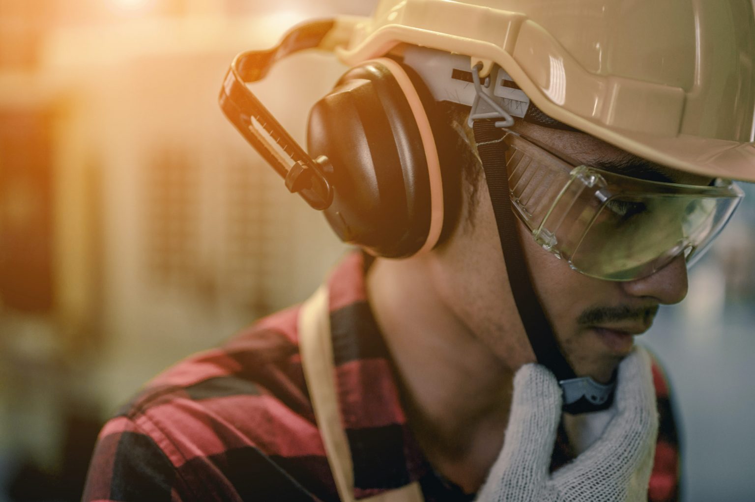 The Best Way to Manage PPE for Employees - Safety Blog | Safesite