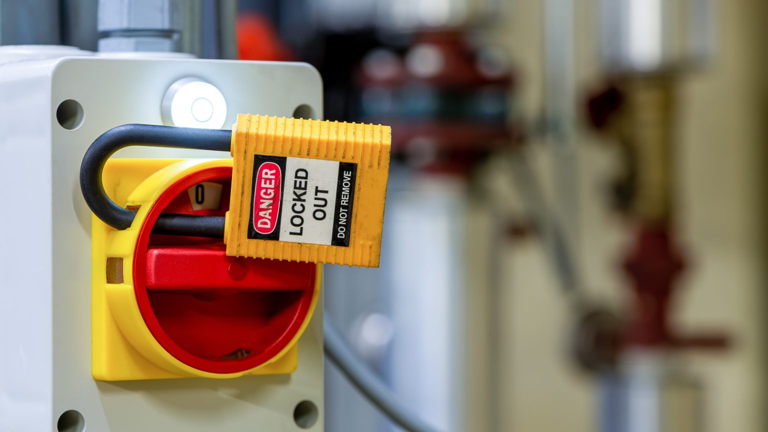 A Safety Guide to Electrical Hazards - Safesite